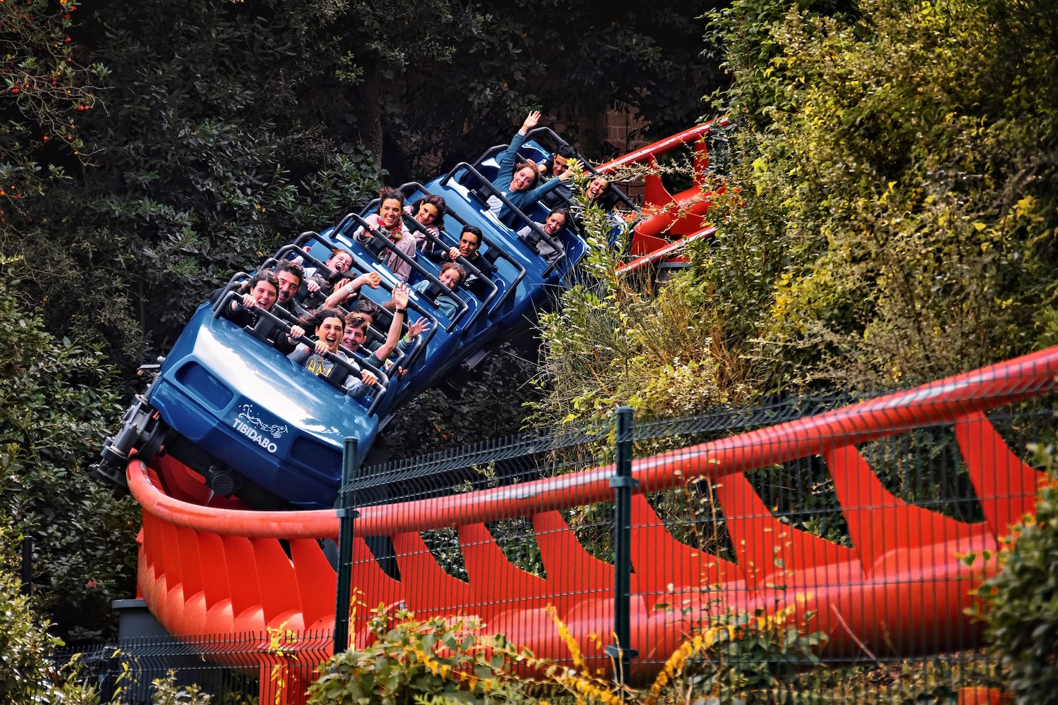 Photo & Video Enhancement for Amusement Parks & Attractions Industry